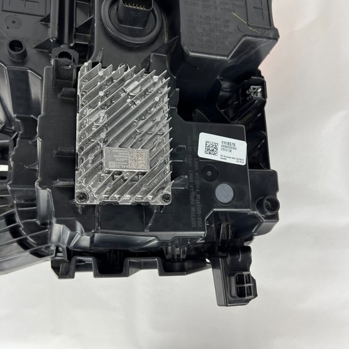 OEM 2023 2024 Chevrolet Silverado 1500 RST Right Chrome LED Headlight ...