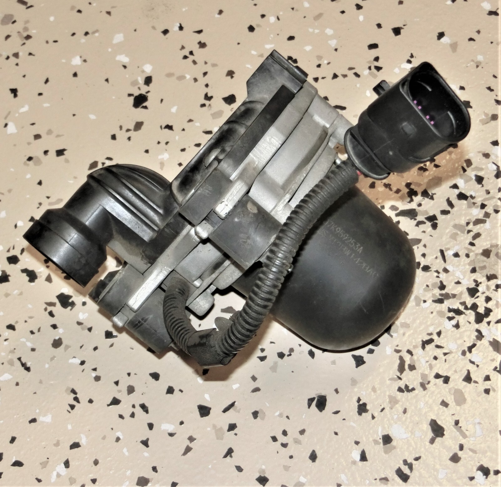 VW Golf,CC,Eos,GTI,Jetta GLI,Touareg OEM Secondary Smog Air Pump ...