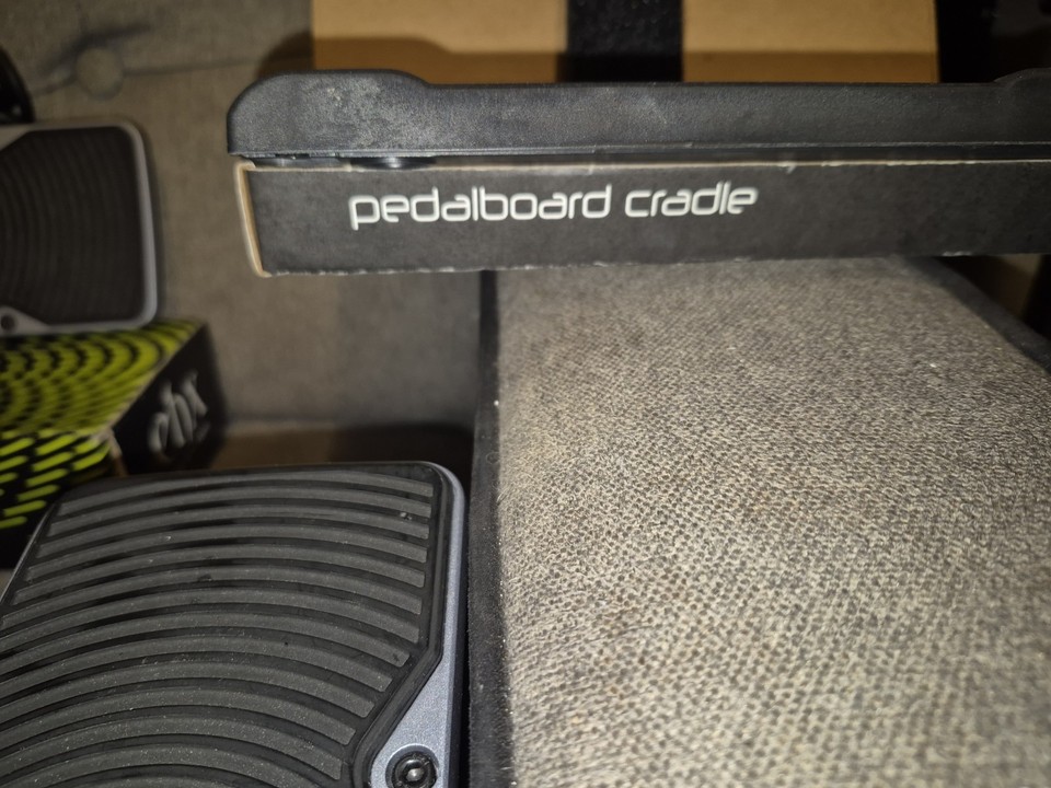 Guitar Pedal Purge !powered Pedal Board With Lot Of Pedals | eBay