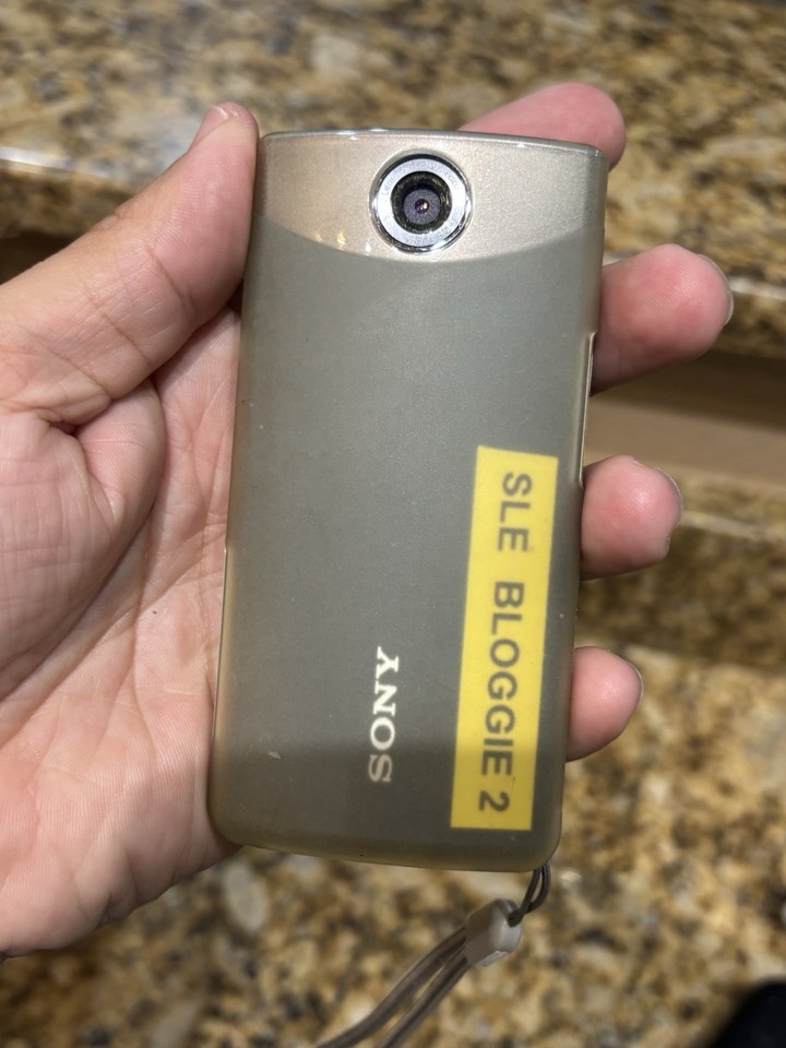 Sony Bloggie Camera MHS-FS2 Camcorder 4GB Dual Screen Black Tested ...