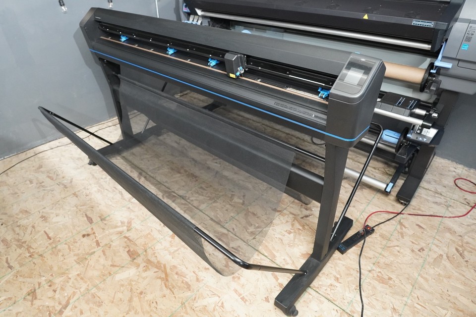 HP Latex 64" Plus Vinyl Cutter Only - Excellent Condition | eBay