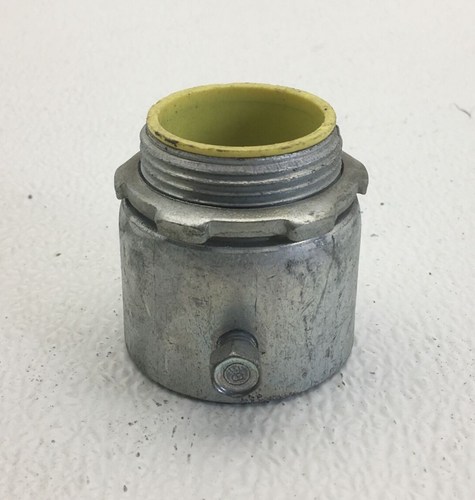 3005 RACO INSULATED THROAT 1.25 INCH SET SCREW RIGID CONNECTOR ...