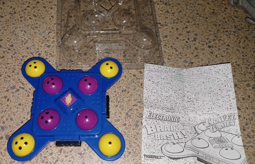 Vintage WORKING 1997 Tiger Electronics Brain Bash Game Handheld Teaser ...