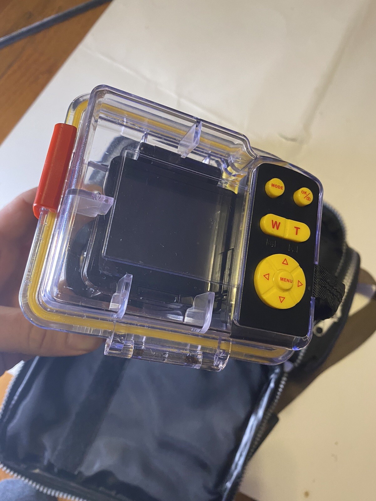 Mitsuba Dv505 5 mp 4x digital zoom camera w/ waterproof case and camera ...