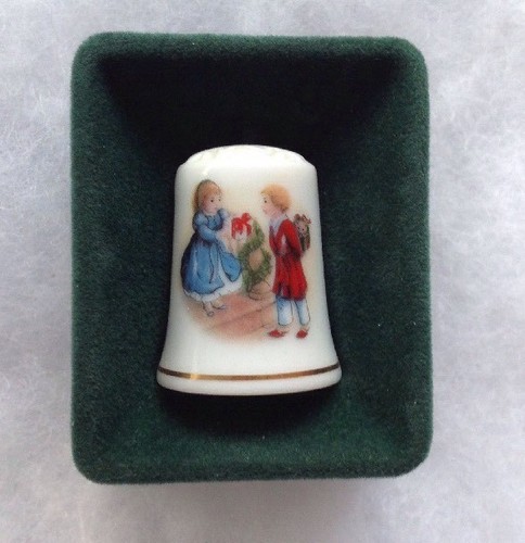Avon Christmas Memories Porcelain Thimbles Set of 3 1981 1983 1984 22K ...
