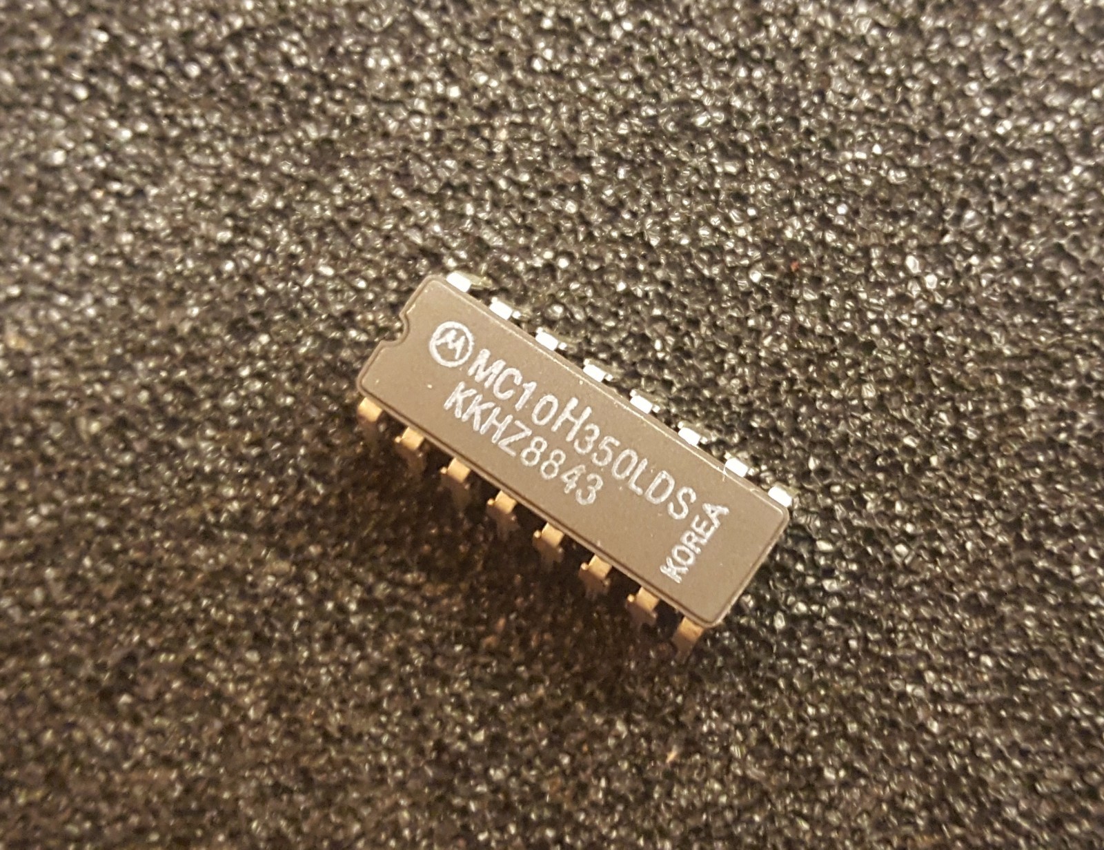 MC10H350LDS IC ECL-TO-TTL TRANSLATOR ECL/TTL DIP 16PIN CERAMIC **NEW ...