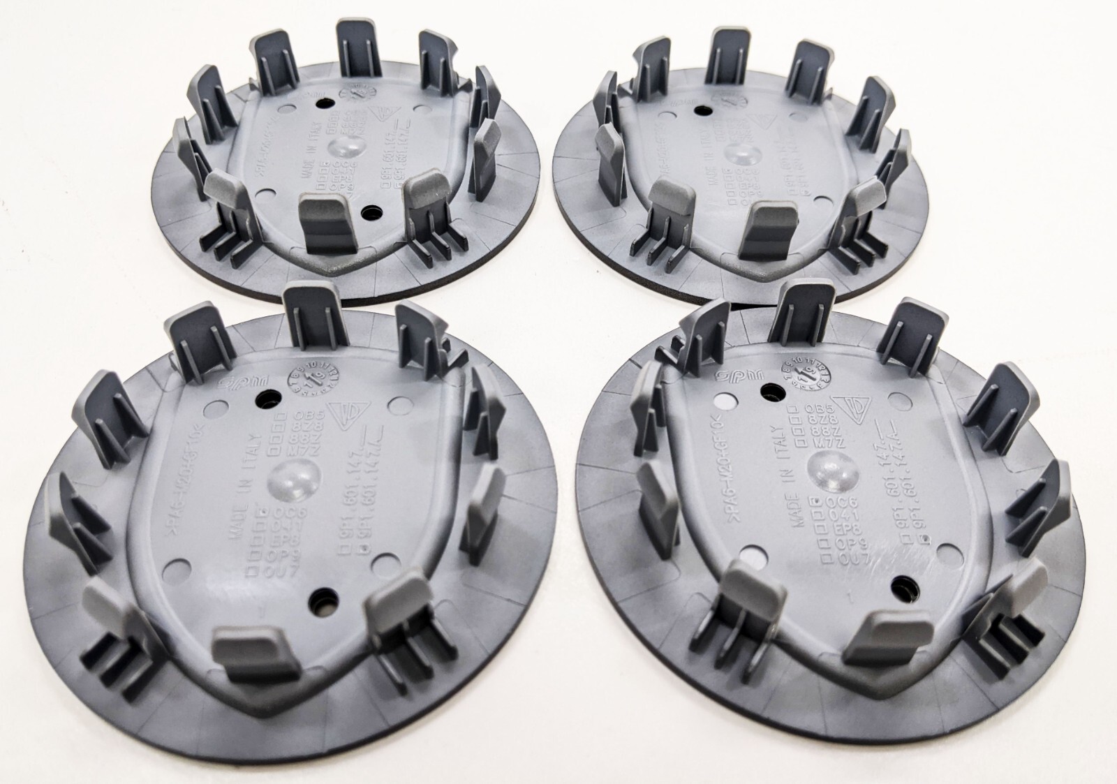 Set of Genuine Porsche Turbo II Colour Crested Centre Caps 00004460705 ...