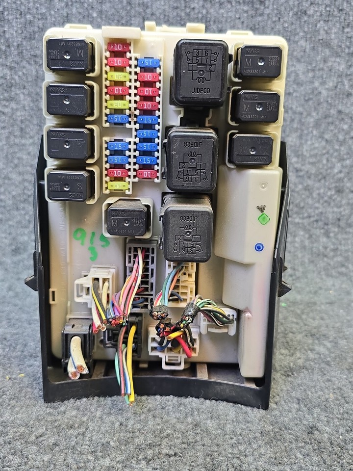 2004-07 INFINITI G35 COUPE & SEDAN 350Z ENGINE Fuse RELAY Box IPDM ...