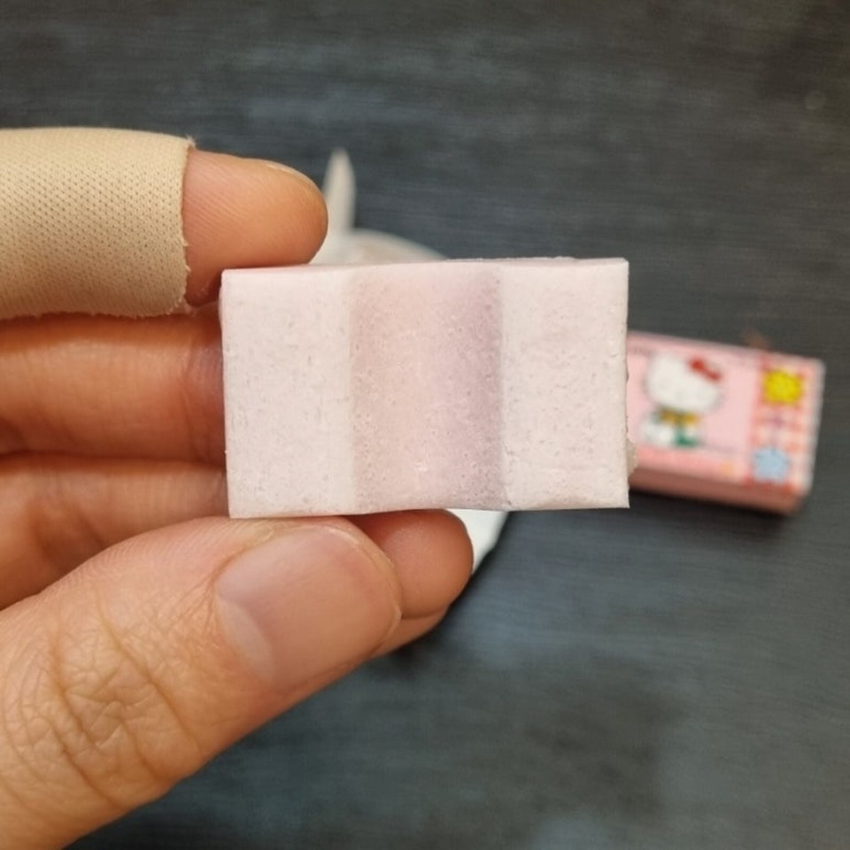 Japanese MARUKAWA Hello Kitty Strawberry Flavor Gum 27.5g x 2pack | eBay