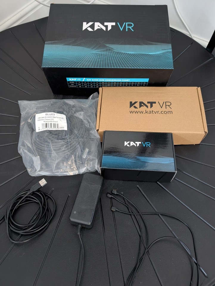KATVR KAT Walk C2+ Treadmill with C2 Shoes (EU42) & KATVR Kat Nexus Add ...