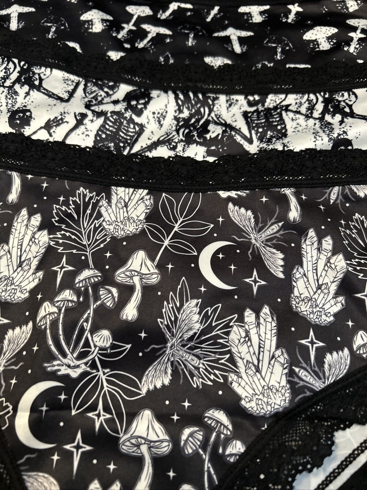 Morvia 3pk lace trim goth Emo Punk Biker panties S Mushrooms & Bones ...