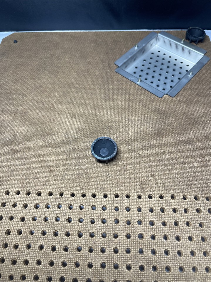 Marantz 6100 Stereo Turntable Original Bottom Cover + Feet and ...