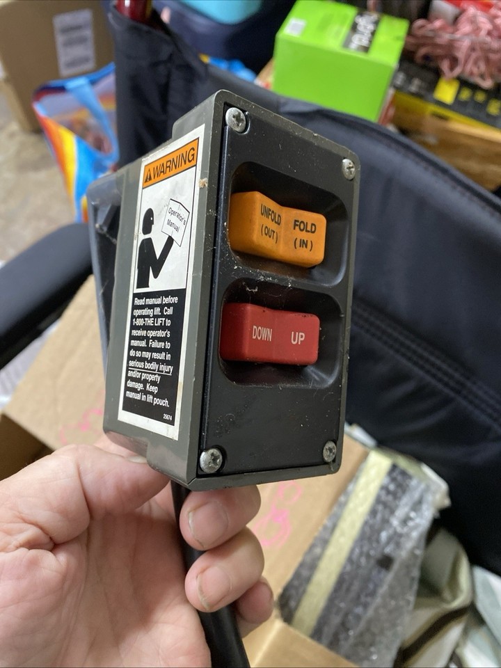 BRAUN Lift Controller CONTROL BOX HANDHHELD LIFT CONTROLLER WORKS GREAT ...