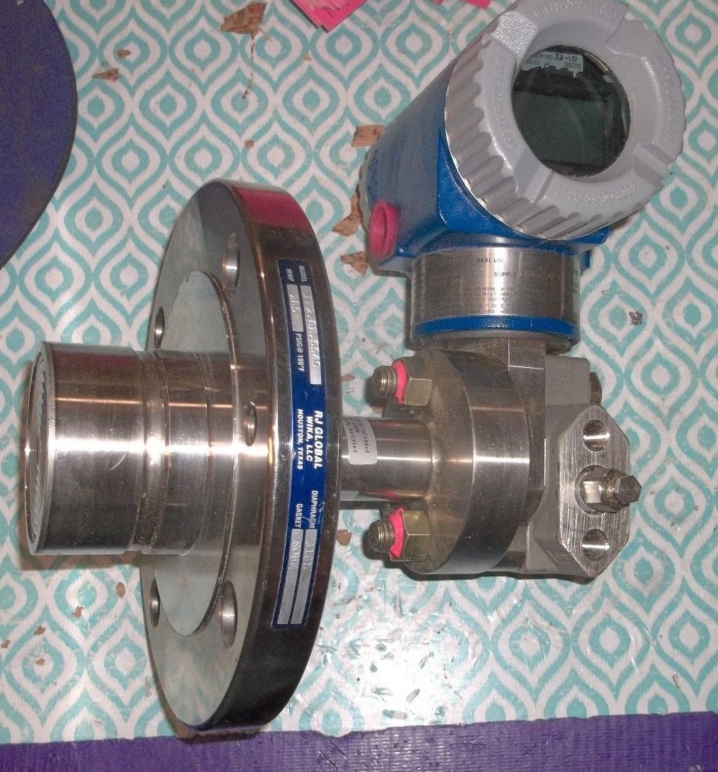 FOXBORO PRESSURE TRANSMITTER PSFLT-B3S2151 FW2.8E.5549 IDP25-DF1B01F-L1 ...