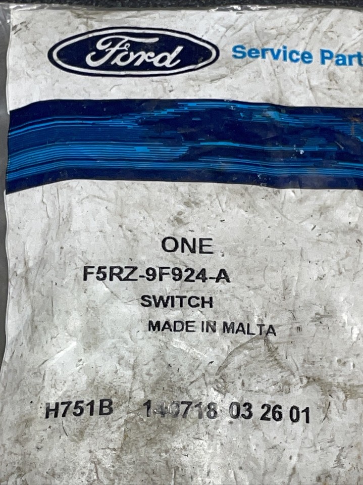OEM NOS FORD FOCUS CRUISE CONTROL RELEASE SWITCH STANDARD IGNITION F5RZ ...