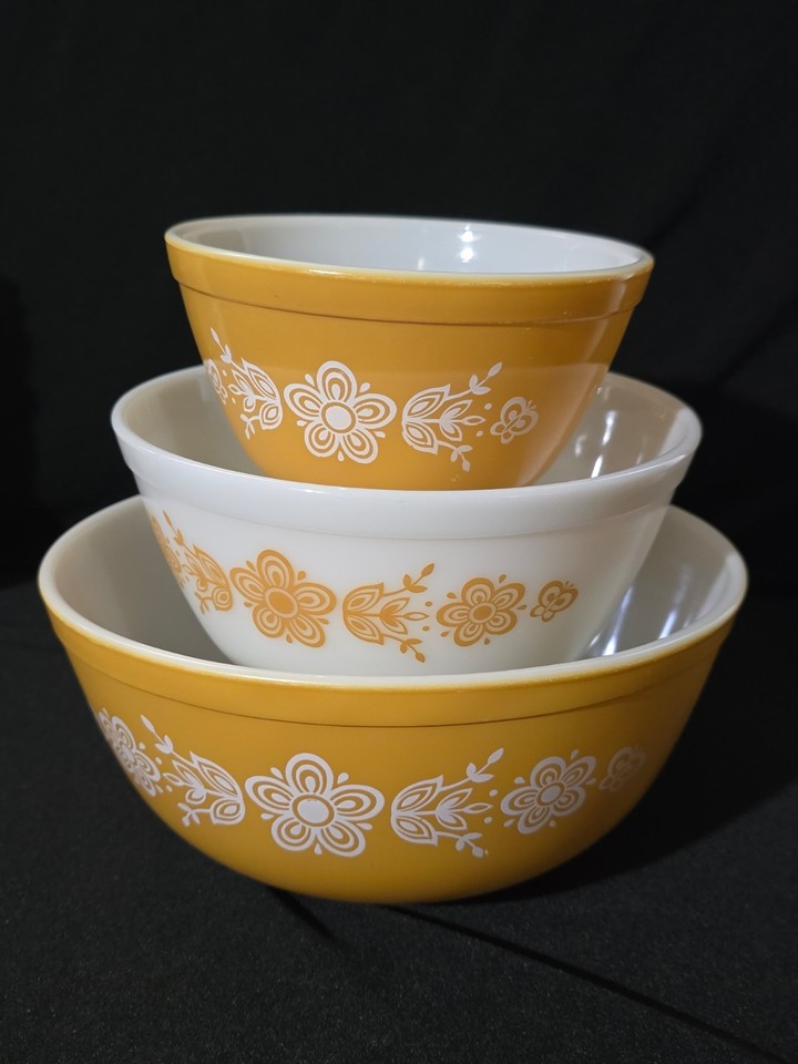 Vintage PYREX Butterfly Gold Nesting Mixing Bowls - Set of 3 | eBay