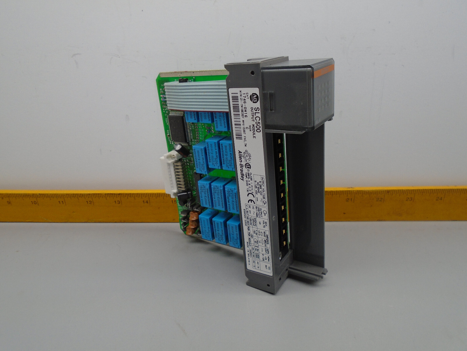 Allen Bradley 1746-OW16 /C SLC 500 Relay Output Module Read Description ...