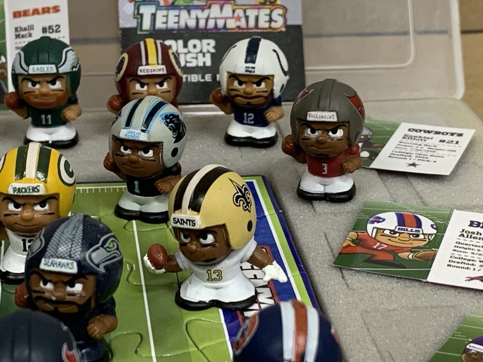 NFL Teenymates Lot Football Miniature Figures Locker Display Case ...