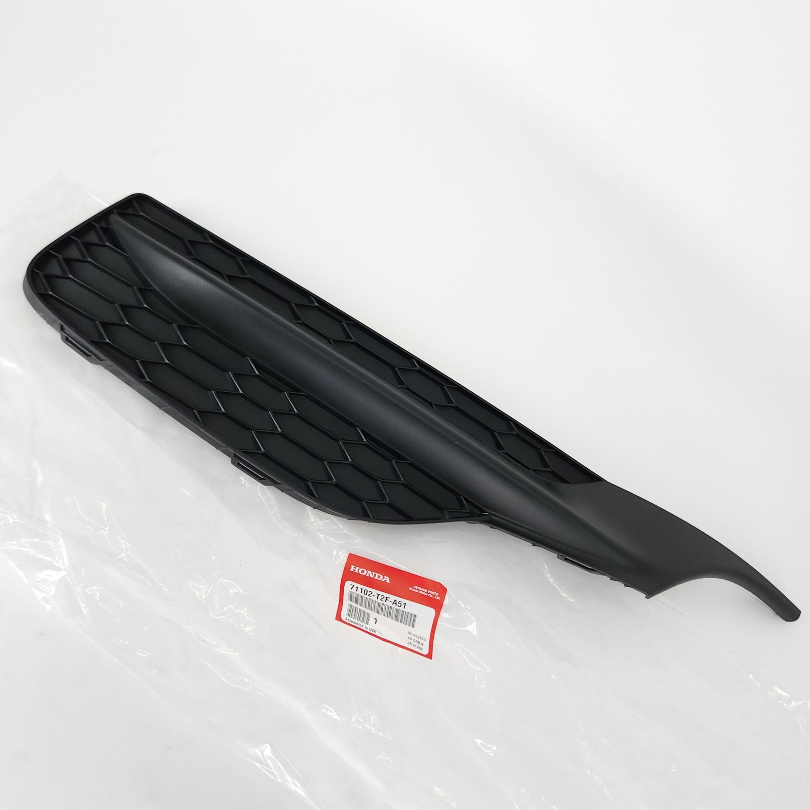 Genuine OEM Honda 71102-T2F-A51 Front Passenger RH Fog Light Cover 16 ...