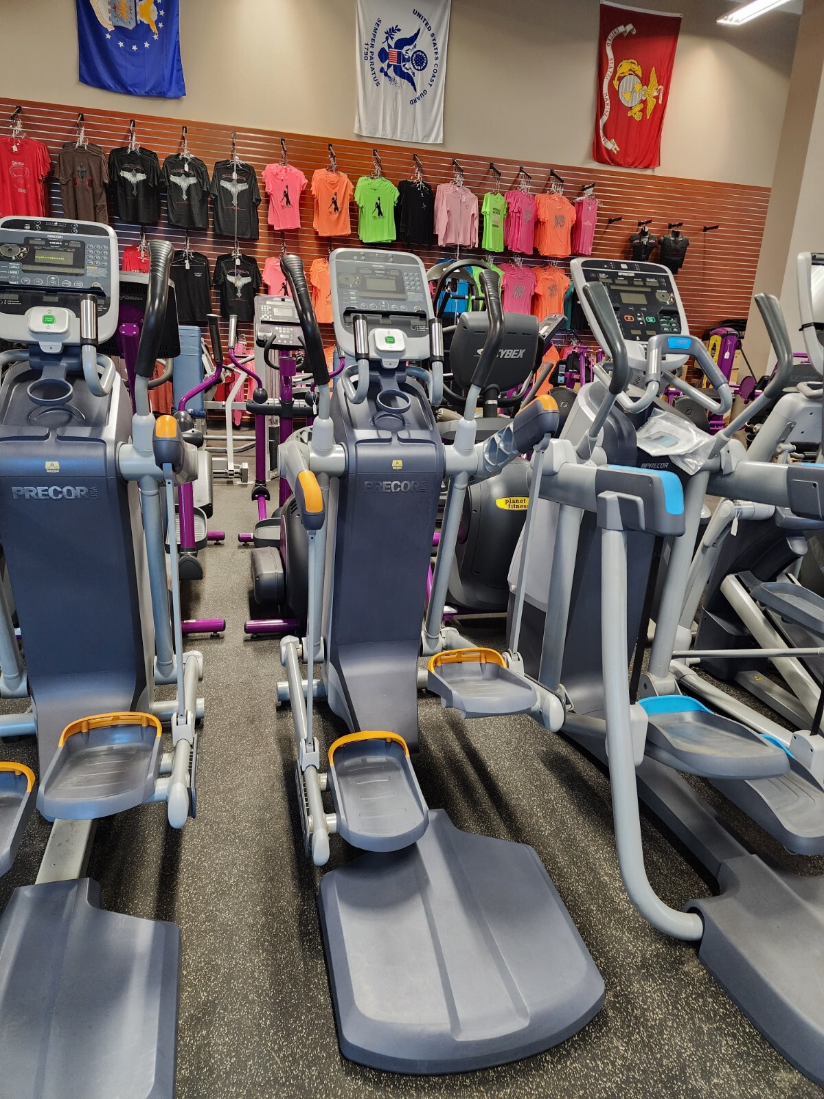 Precor AMT 100i Experience Series Adaptive Motion - Cross-trainer ...