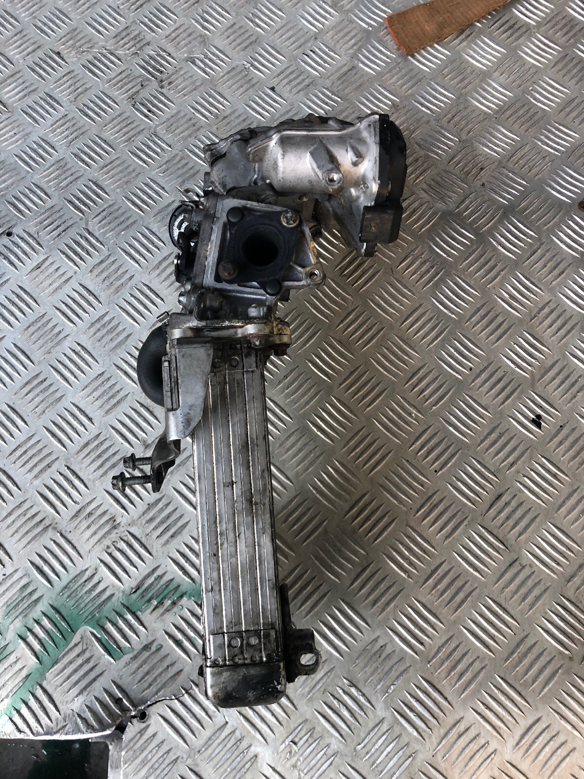 Mercedez Sprinter2011.313,2.1,cdi,EGR-valve,and Cooler-a6511400260 ...