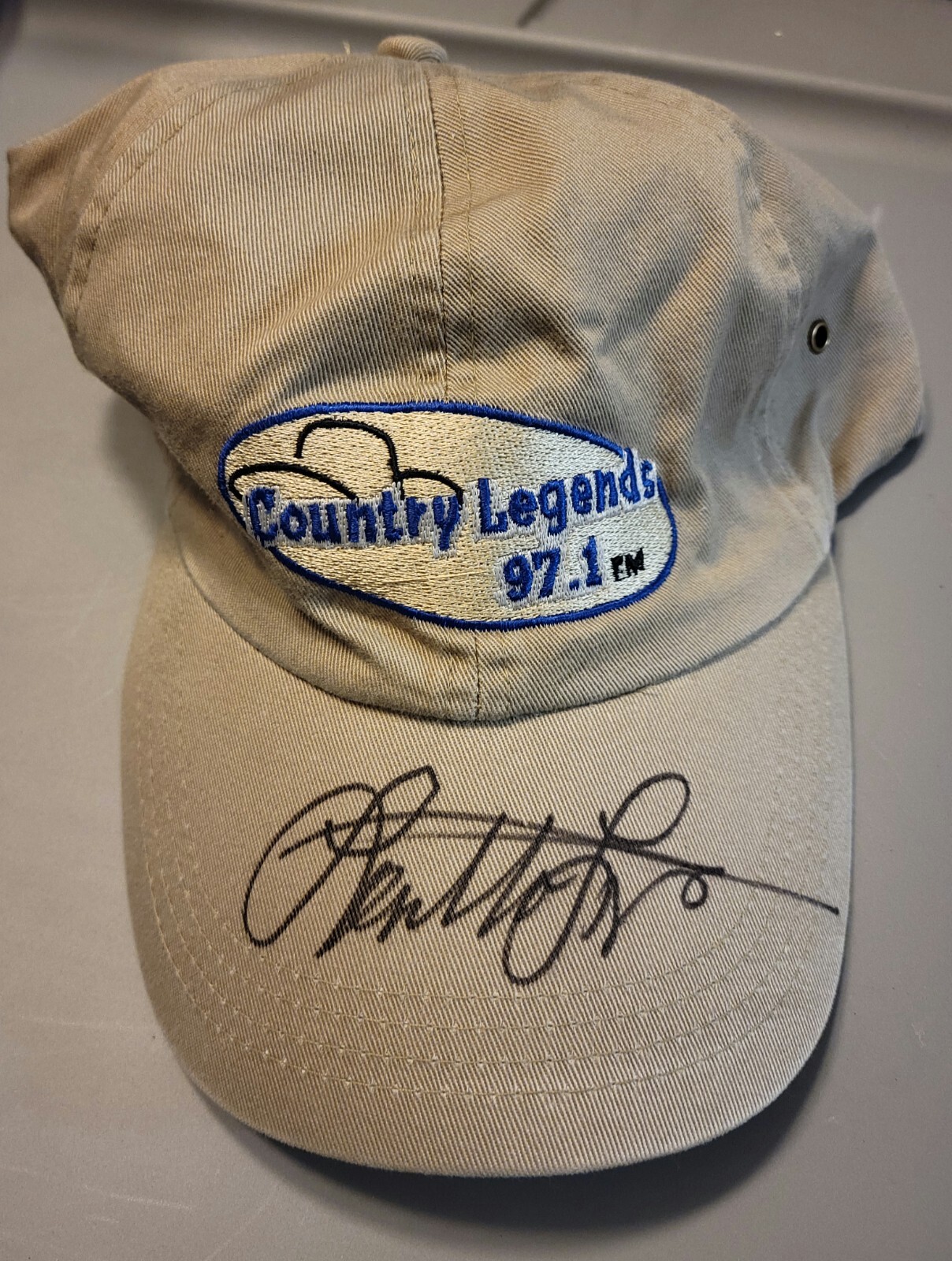Loretta Lynn autograph hat HOF CMT photo poster vinyl CD Grand Ole Opry ...