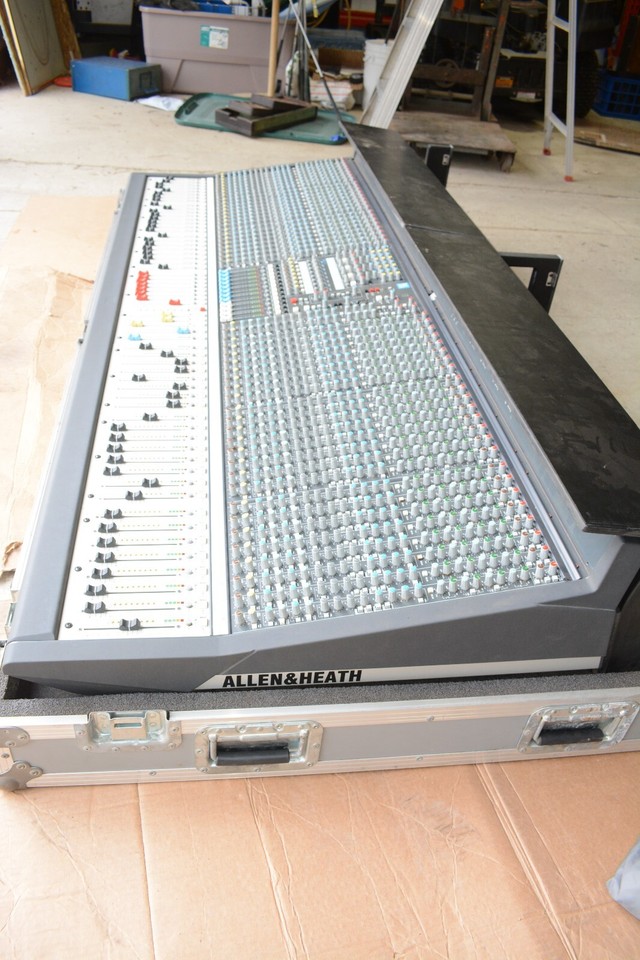 Clean ALLEN & HEATH ML4000 Analog Console 48 Channel Mixing Console ...