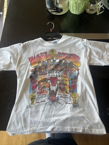 Salem Vintage 1993 Bulls Championship T-shirt 3-peat Men’s M Michael ...