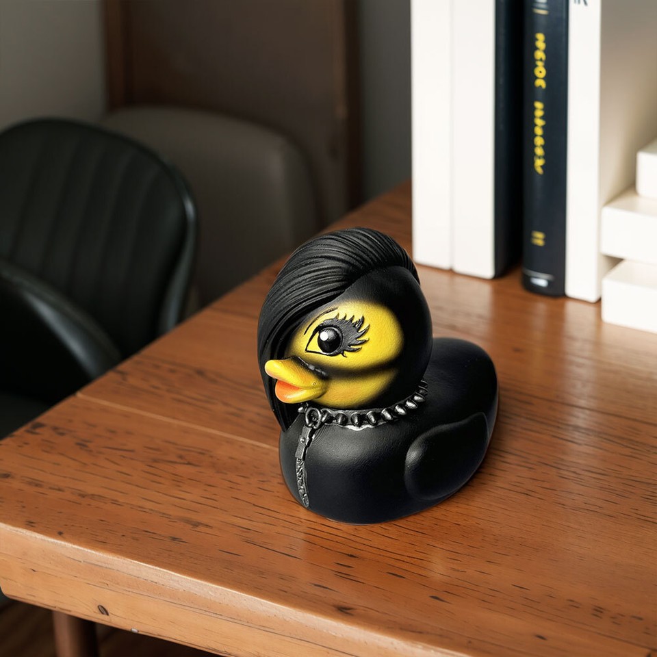 Evil Duck Ornament Novelty Resin Duck Statue for Home Decor(Lady ...