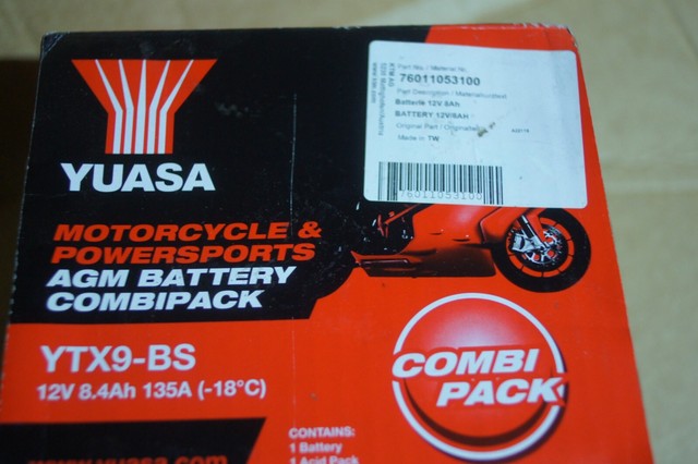 KTM GENUINE 640 690 790 DUKE ADVENTURE BATTERY 76011053100 OEM YUASA ...