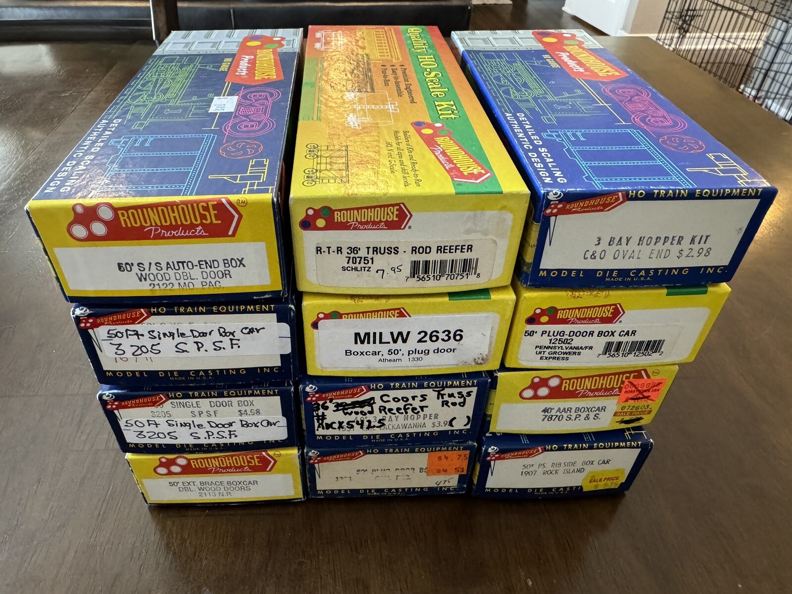 Lot of 12 Roundhouse Empty Train Boxes (Approximately 8” Long) | eBay