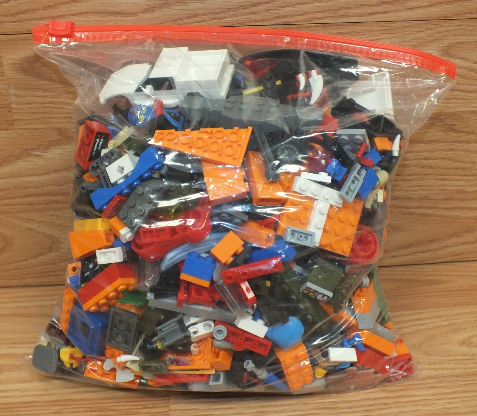 Random Mixed 2.5 Pound Bag of Legos Mini Figs & Other Random Small Toys ...