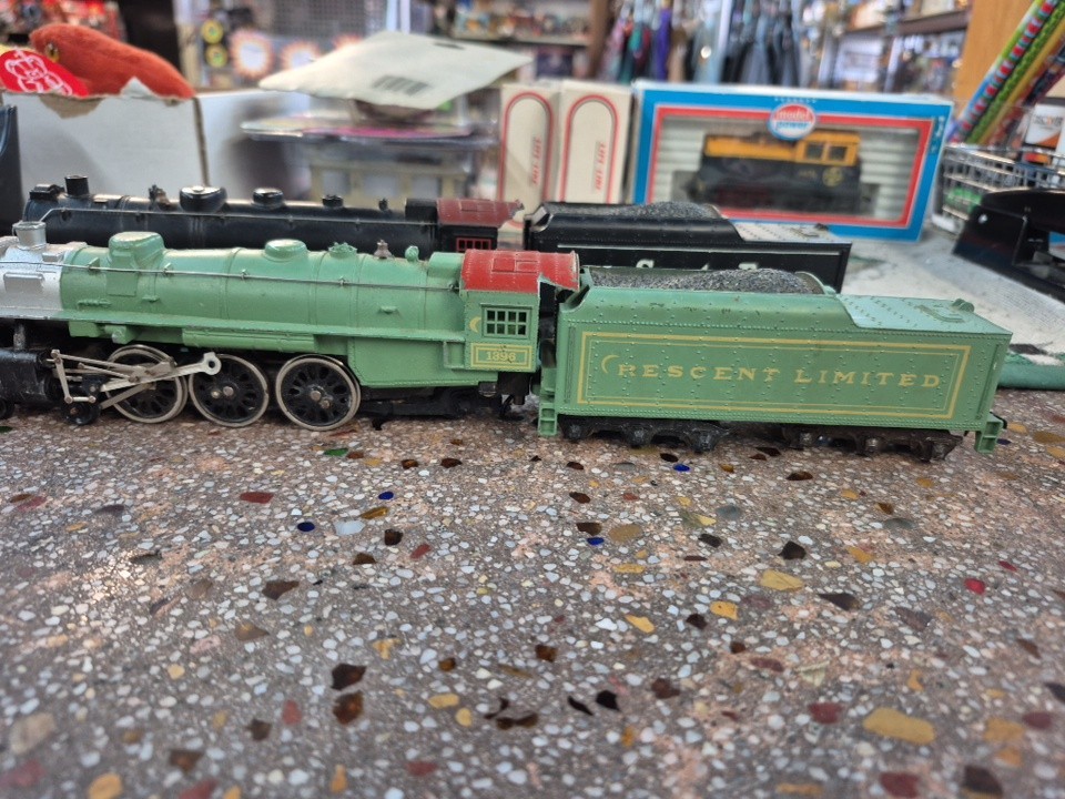 Assorted Crescent Santa Fe HO Scale Locomotive Engine Train Cars Parts ...