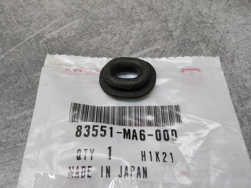 Coperchio Laterale In Gomma CB750 Seven Fifty HONDA 83551-MA6-000 | eBay