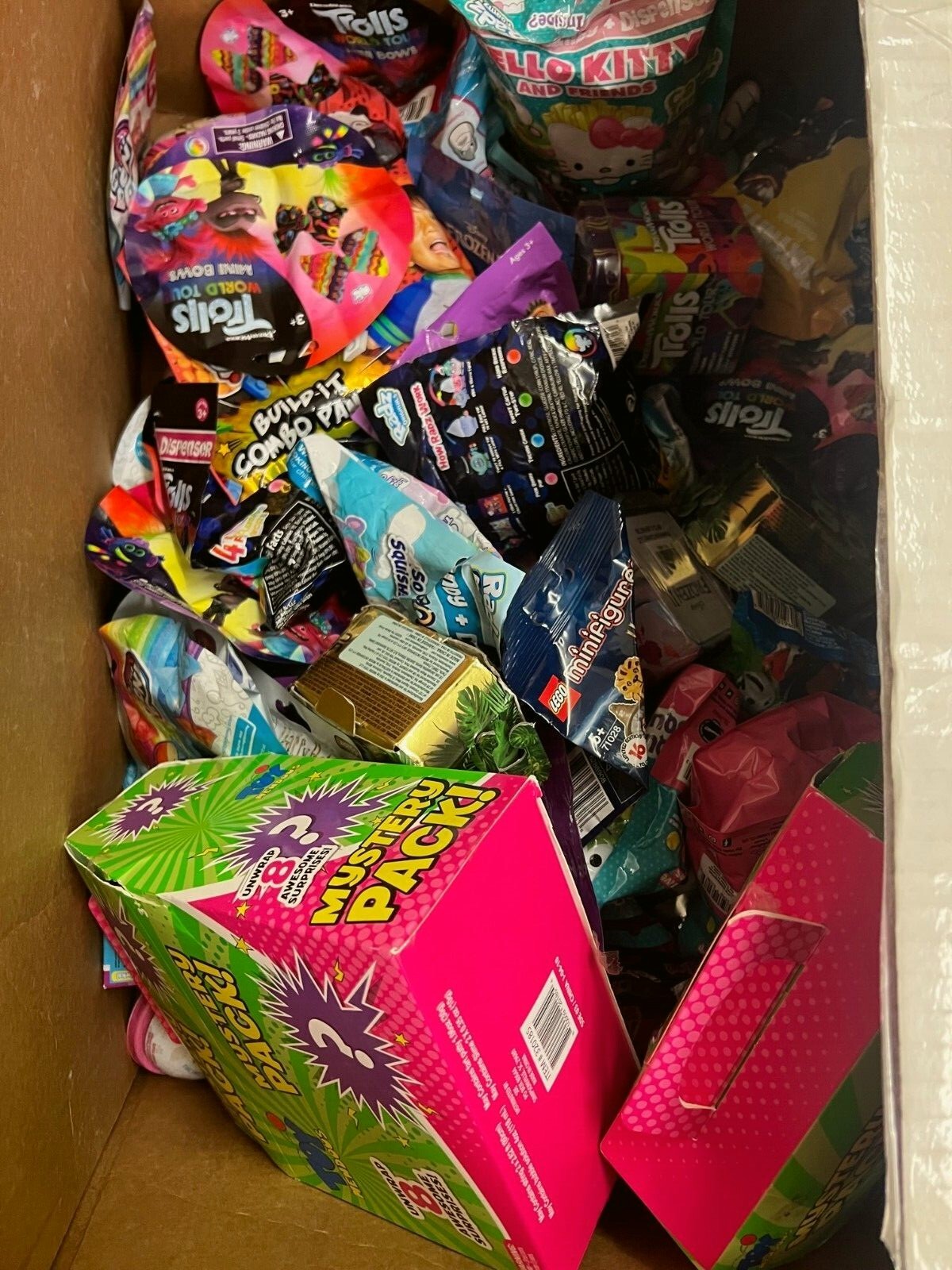 SURPRISE BLIND BAG RANDOM LOT LOL Frozen Minecraft Halo Marvel Freddy's ...