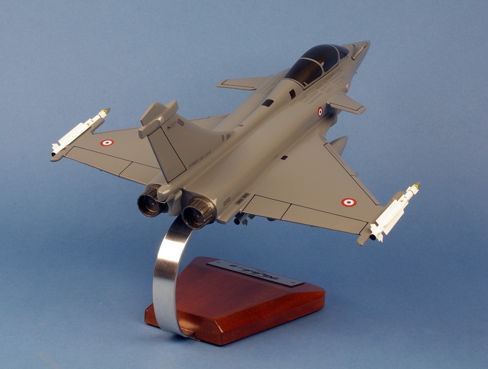 French Air Force Dassault Rafale B Fighter + Rockets Desk Model 1/40 PS ...