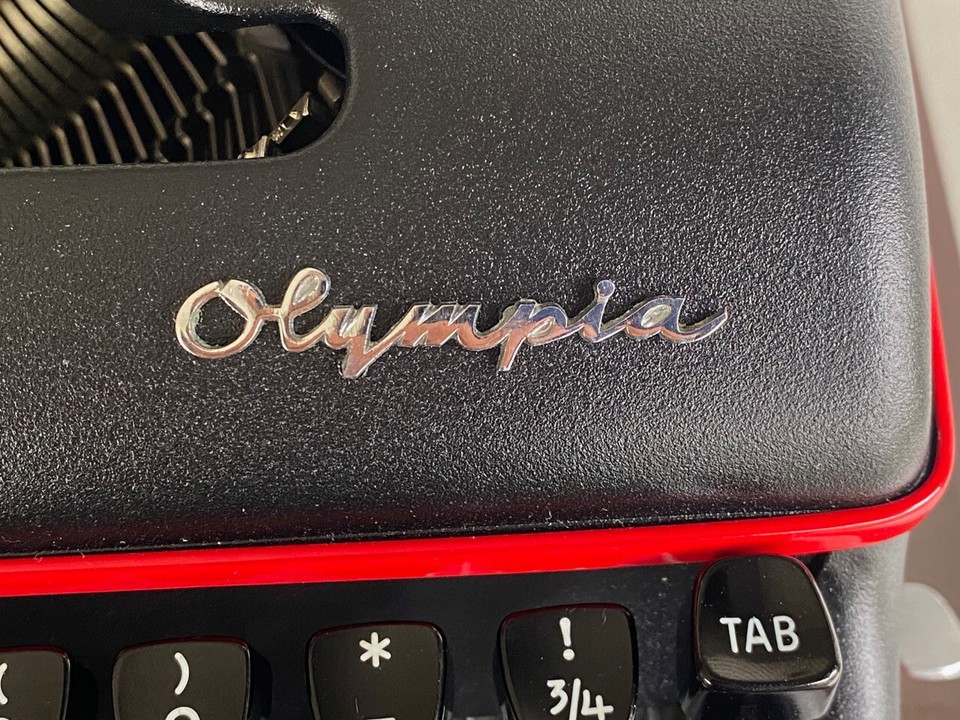 Special Restored OLYMPIA SM4 Typewriter. Black & Red, Senatorial Font ...