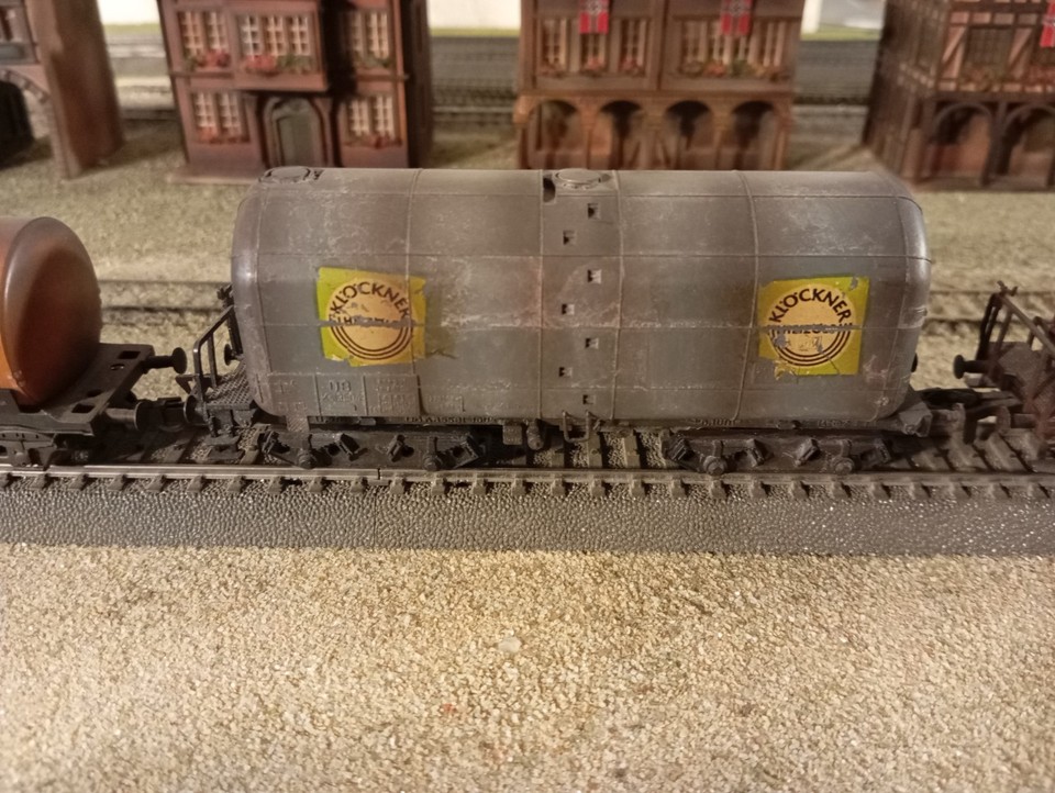 FLEISCHMANN, PIKO, MARKLIN etc, HAND PAINTED WEATHERED WAGONS, SCALE HO ...