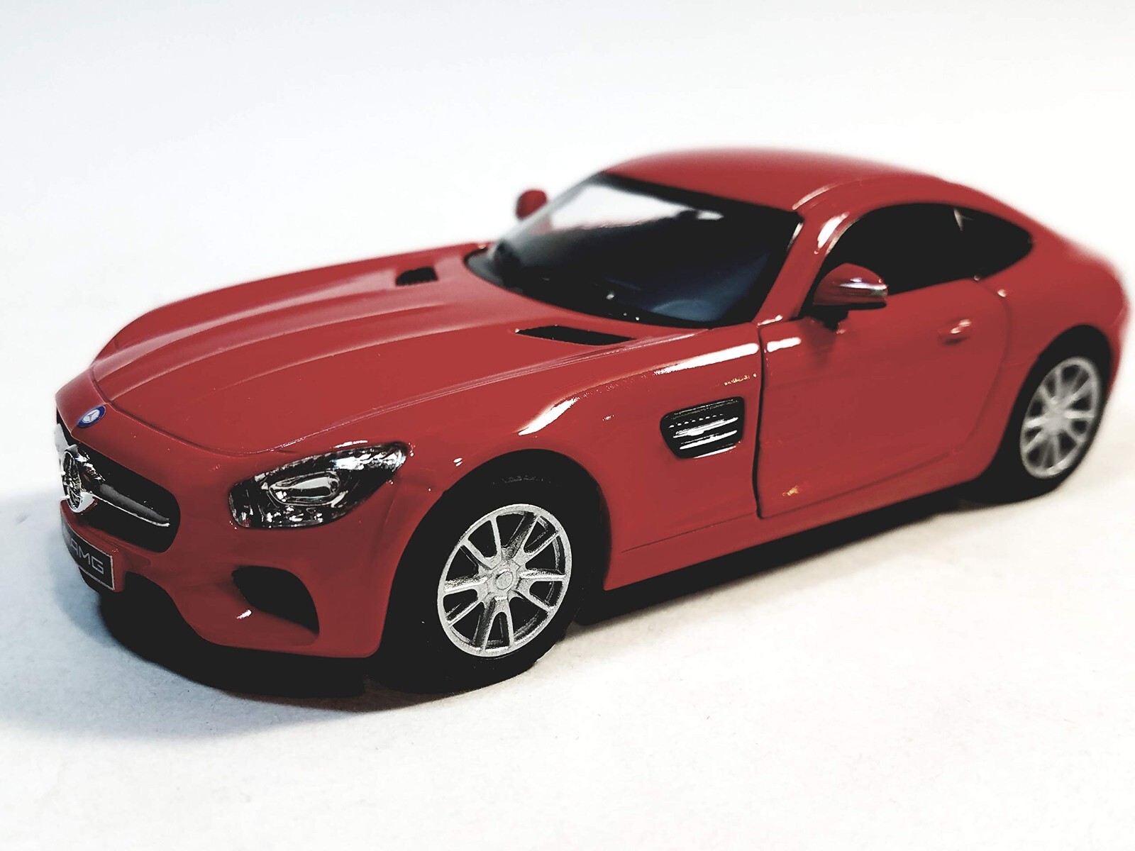 Kinsmart Mercedes-Benz AMG GT Cherry Red Hardtop 1/36 Scale Diecast Car ...