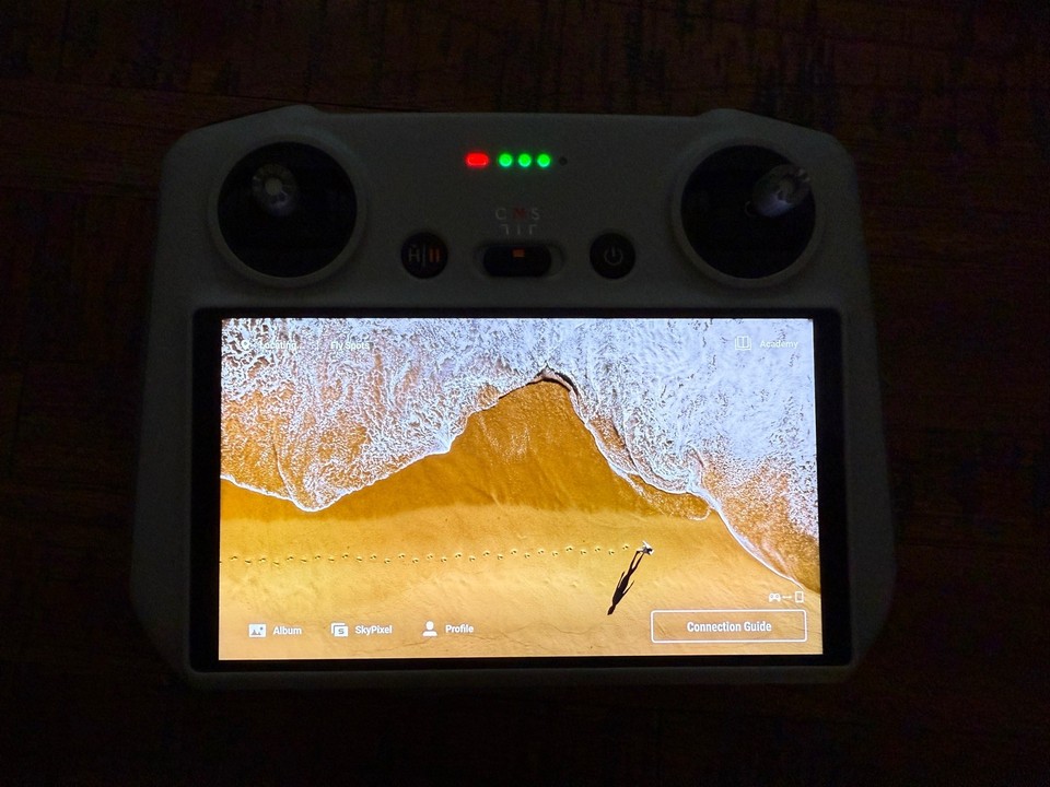 DJI Mini 3 Pro 1.08 Flight Hours Includes Two Sd Micro Cards | eBay