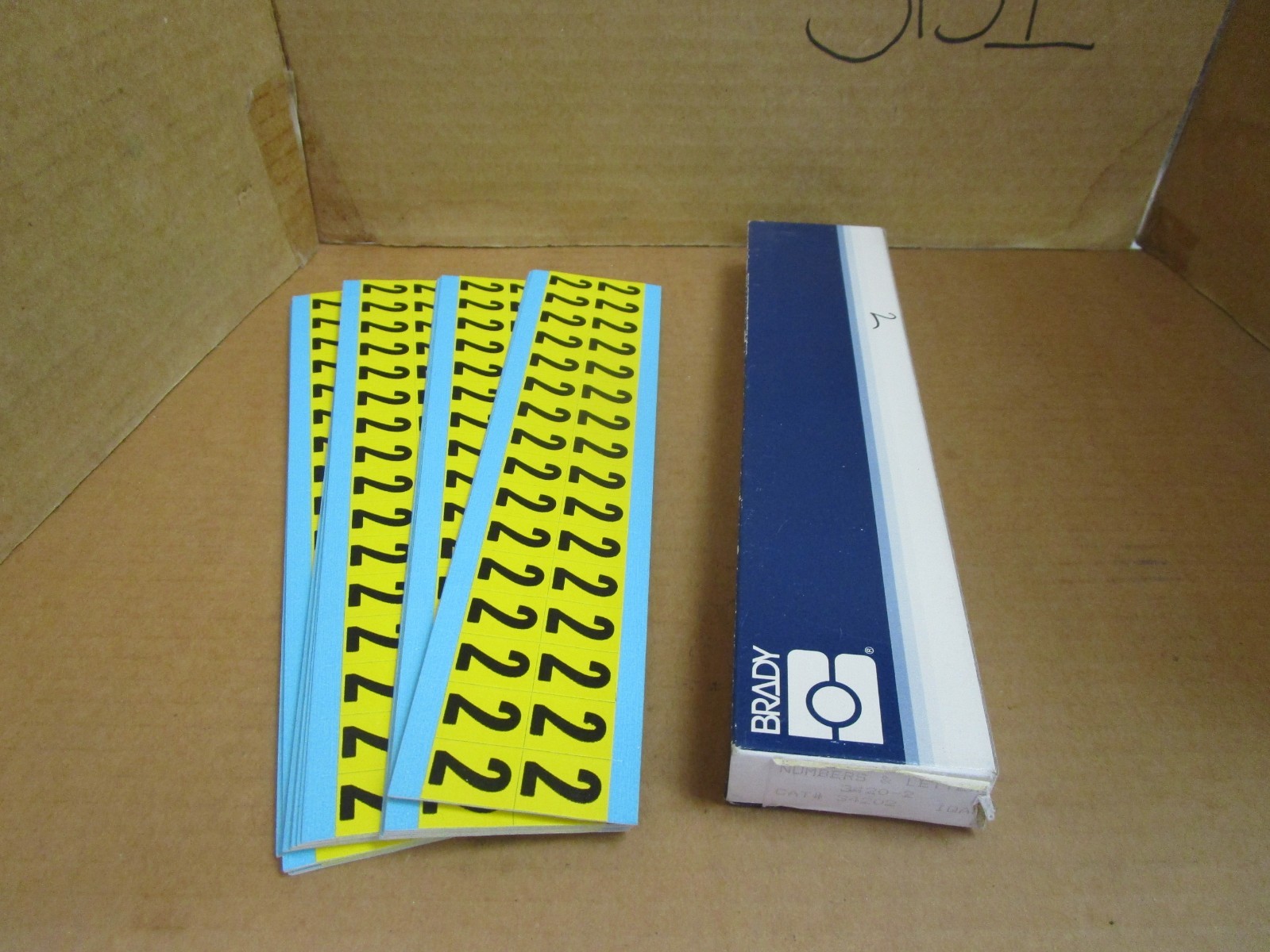 Brady Yellow & Black Number 2 Label 3240-2 34202 9" X 2" Lot of 20 (640 ...