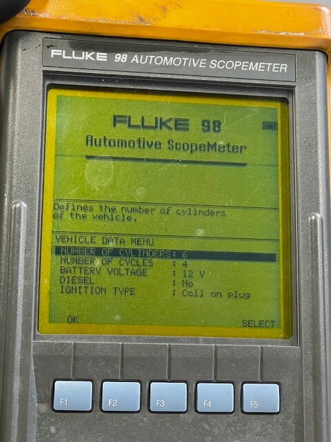 Fluke 98 Automotive Scopemeter with Lots Of Attachments AND NEW BATTERY ...