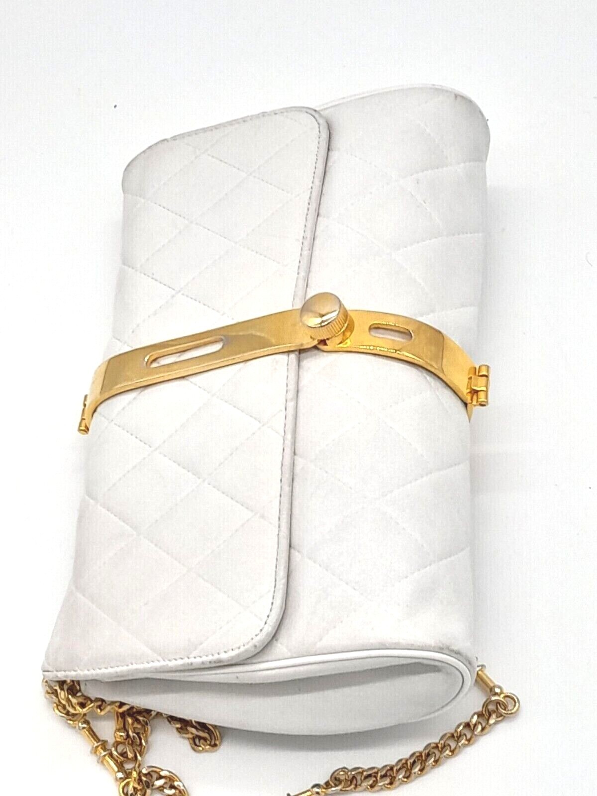 Vintage Susan Gail all leather white quilted small evening clutch Nice ...