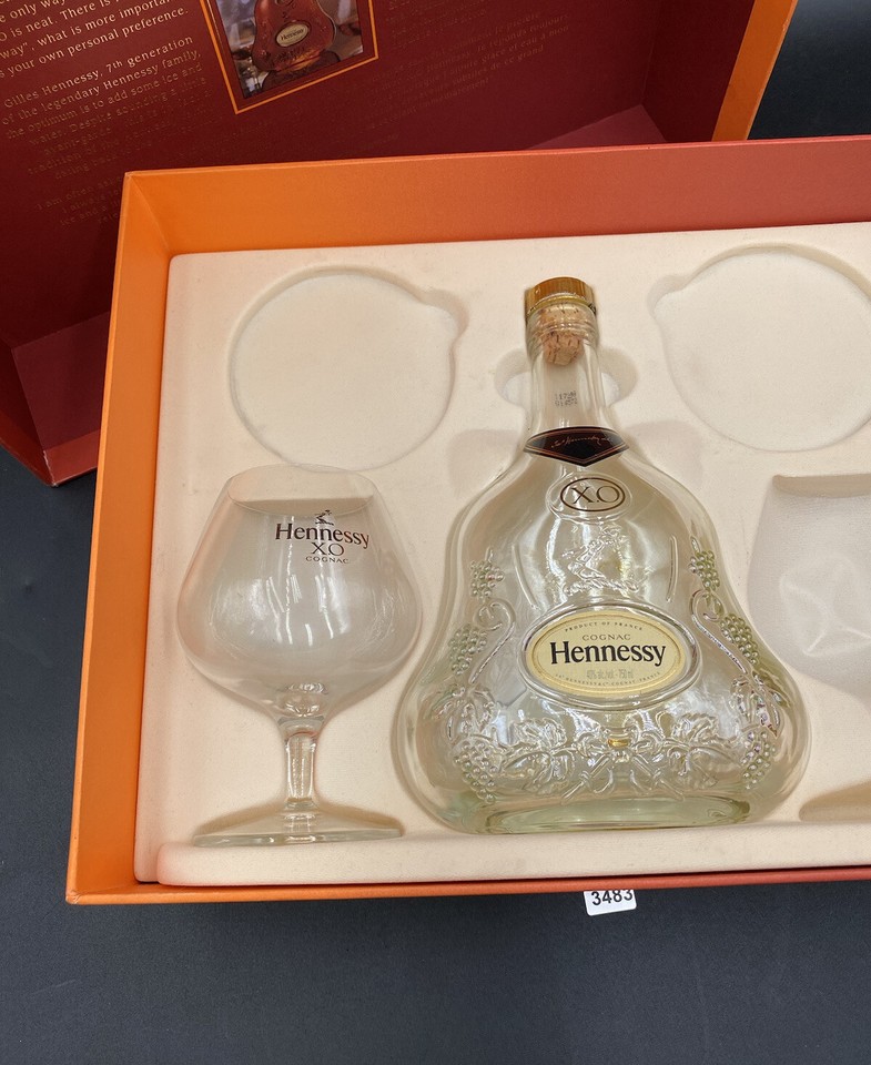 HENNESSY XO COGNAC EMPTY BOTTLE AND GLASS THE ORIGINAL X.O 1870 VINTAGE ...