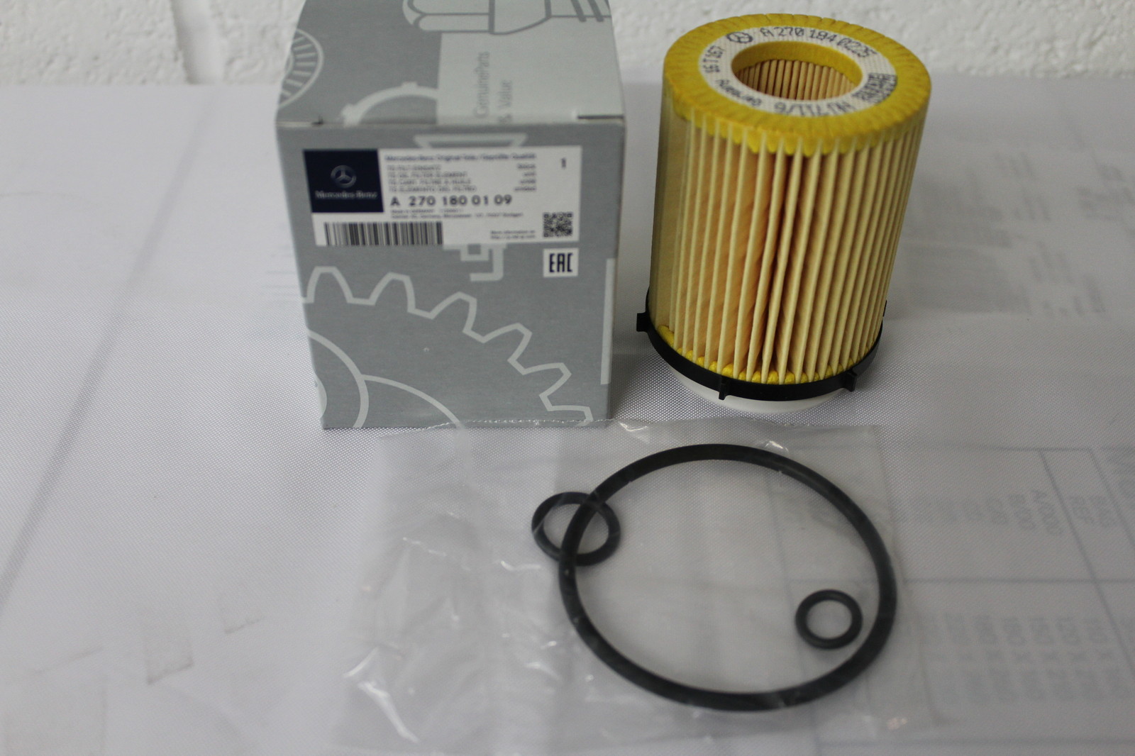 NEW Genuine Mercedes-Benz OM270 C-Class C180 C200 Petrol Oil Filter ...