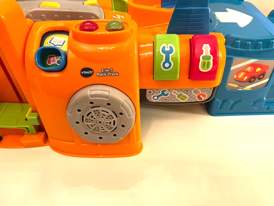 VTECH Go! Go! Smart Wheels 2-in-1 Race Track Playset Complete with 2 ...
