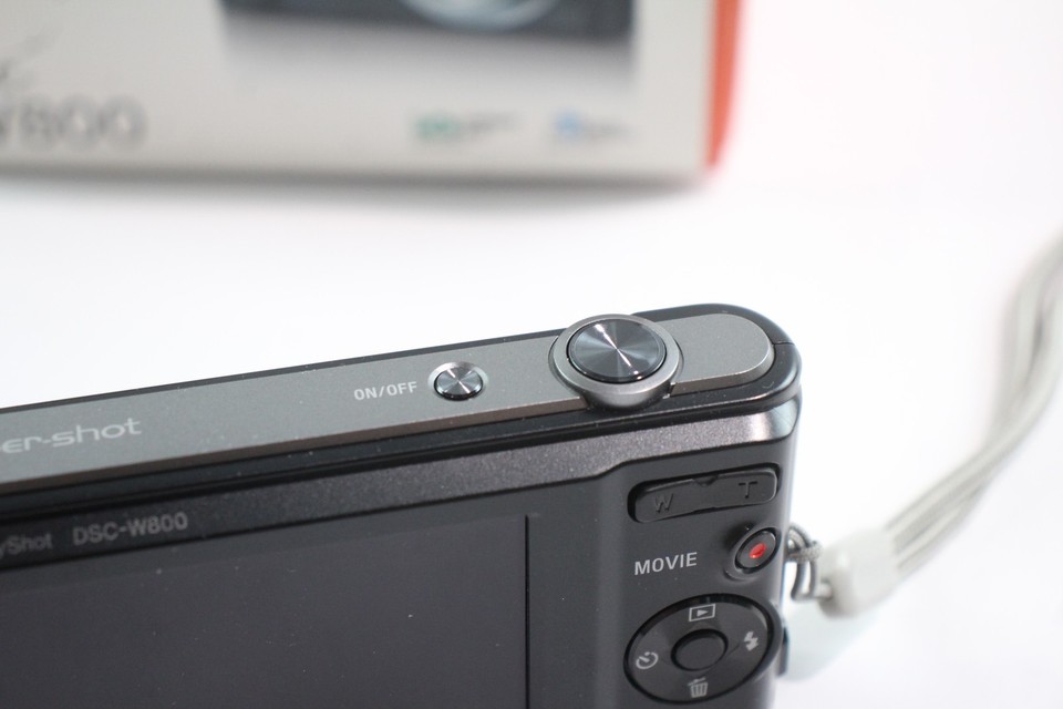 Sony Cybershot DSC-W800 Digital Compact Camera Working w/ 5x Optical ...