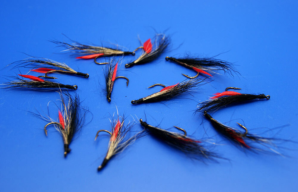 12PCS Black and red fly hooks hook gold Trout flies fly fishing 8# W ...