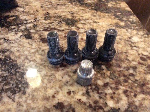 VW OE 98-05 BEETLE Jetta Set of 4 Stock LUG NUTS w/factory Spline Wheel ...