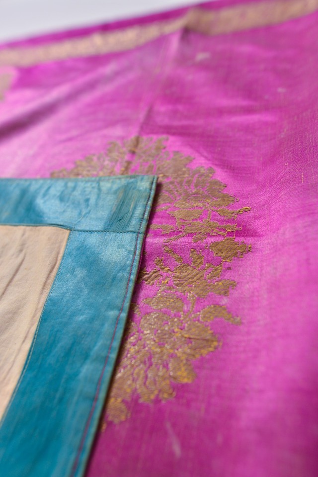 1800 ANTIQUE OTTOMAN MARASH SILK LAMPAS TAPESTRY COCHINEAL or TYRIAN ...